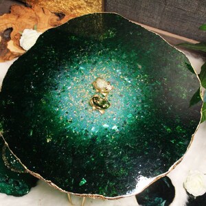 Green Emerald Epoxy Coffee Table, Irregular Resin Geode Crystal Table ...
