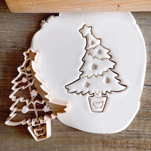 Christmas Tree Curve With Presents Christmas Winter Ice Snow Jesus ...
