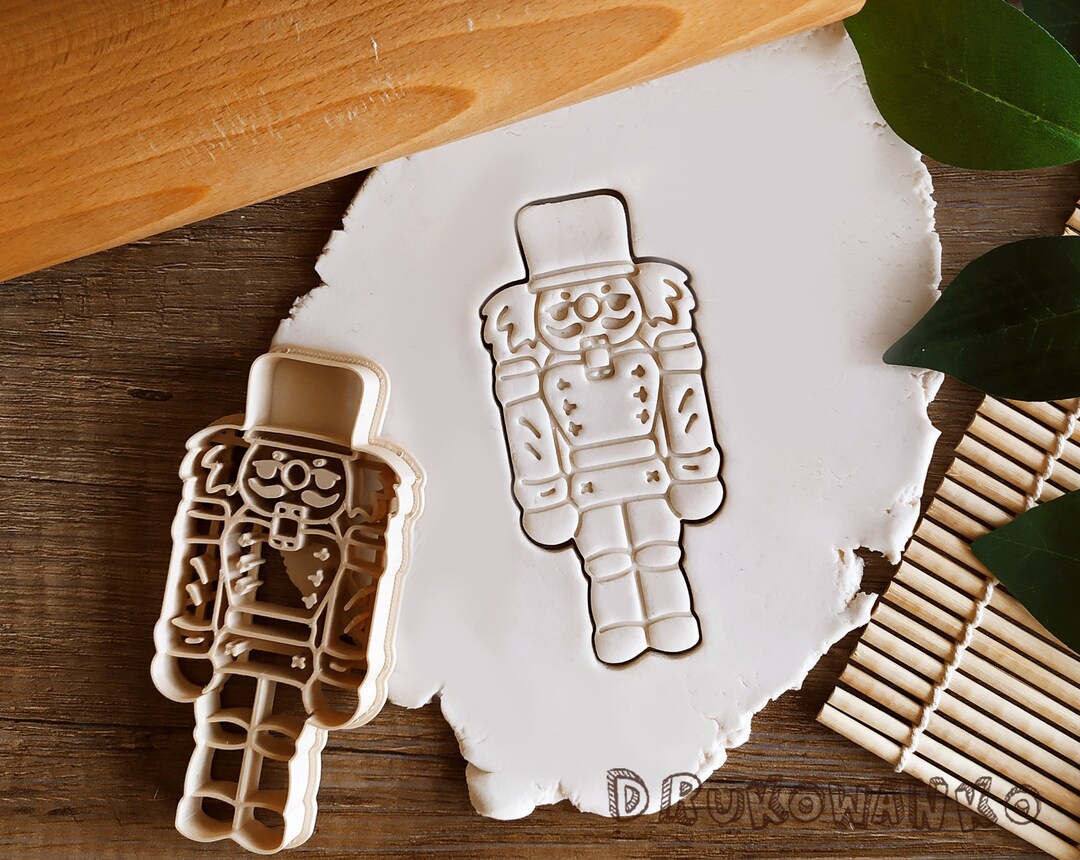 Nutcracker Christmas Santa Claus Ornament Winter Nut Nuts Cookie Cutter ...