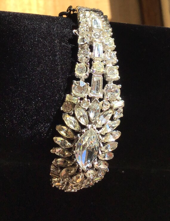 Jewels by Bogoff 1940's Bracelet & Display Case. Rhod… - Gem