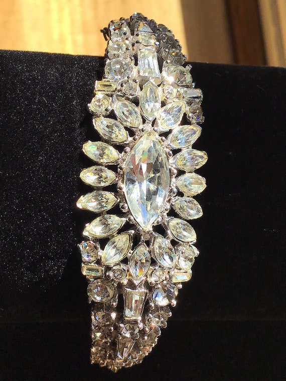 Jewels by Bogoff 1940's Bracelet & Display Case. Rhod… - Gem