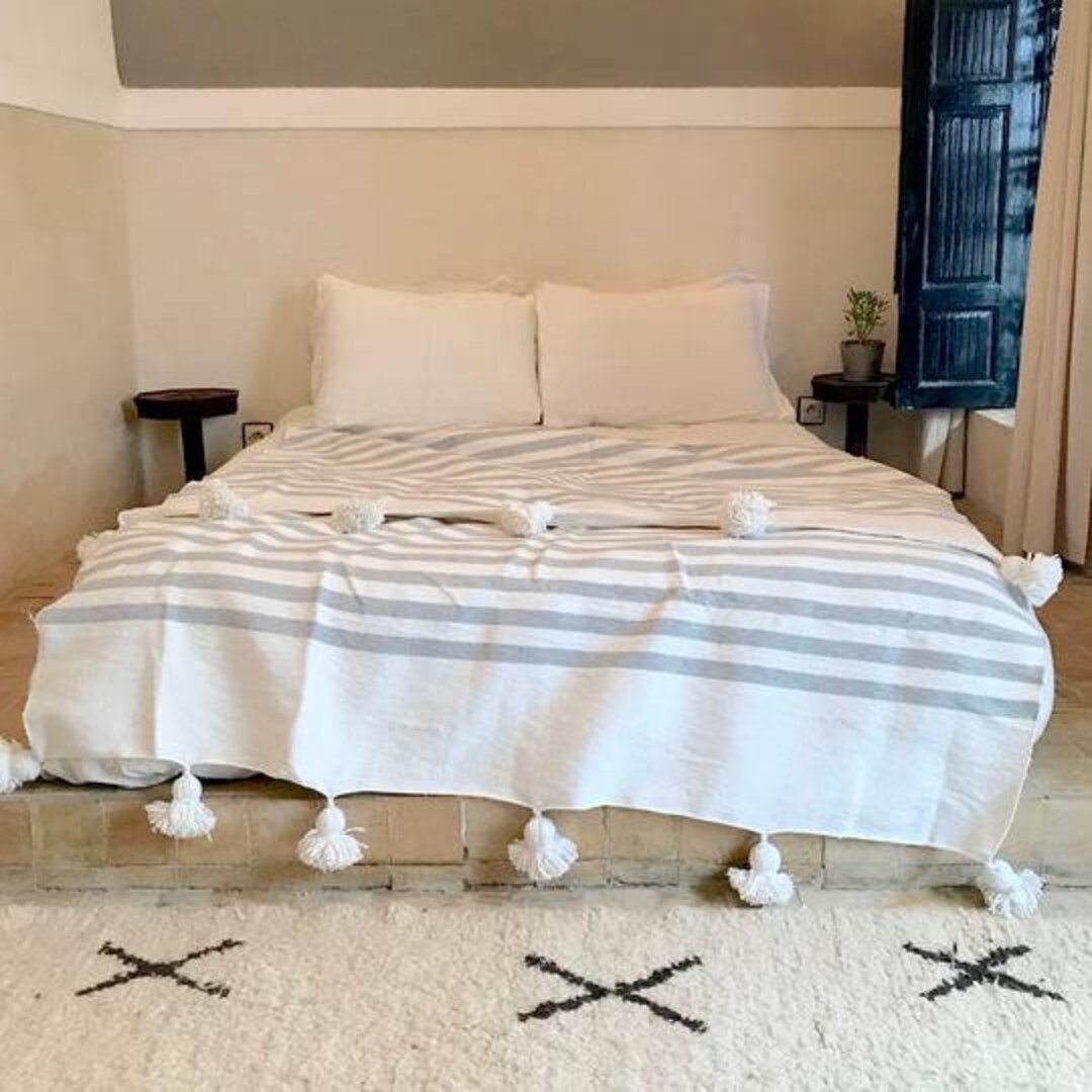 Moroccan Pom Pom Throw Blanket,bohemian Decor Bedcover, Blanket Sofa ...