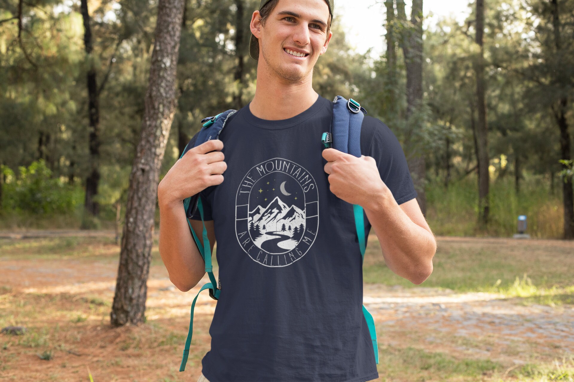 Hiking Shirt Explorer shirt with mountains are calling design. - Etsy.de