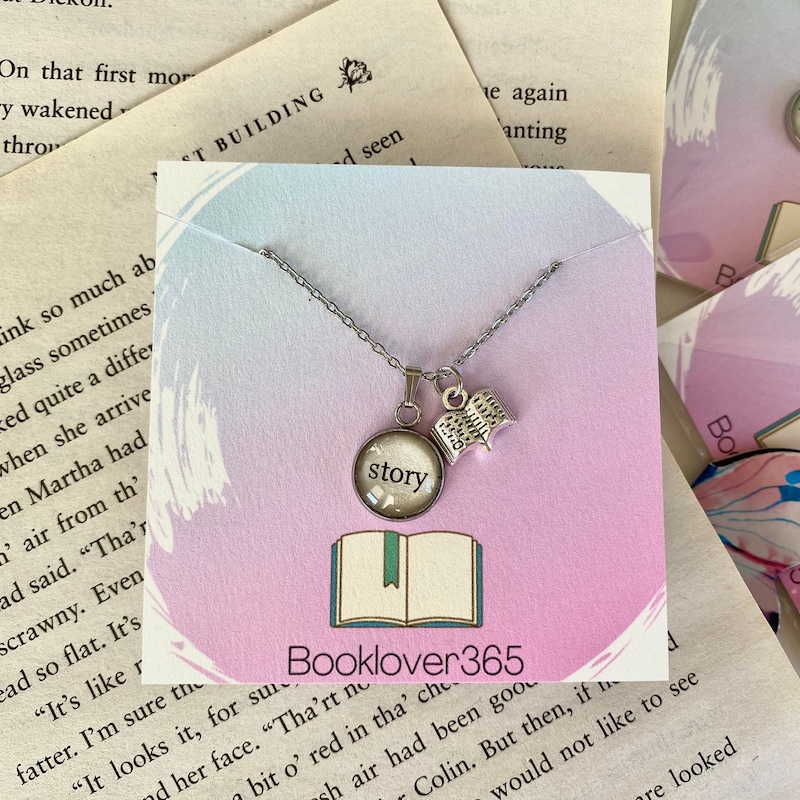 Book Page Necklace - Etsy