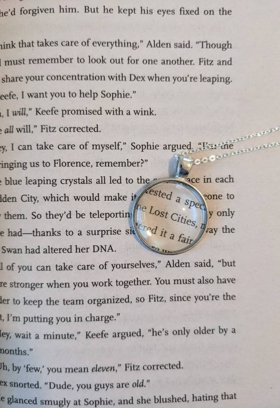 Keeper of the Lost Cities Necklace - KOTLC Pendant - Black Swan Book ...