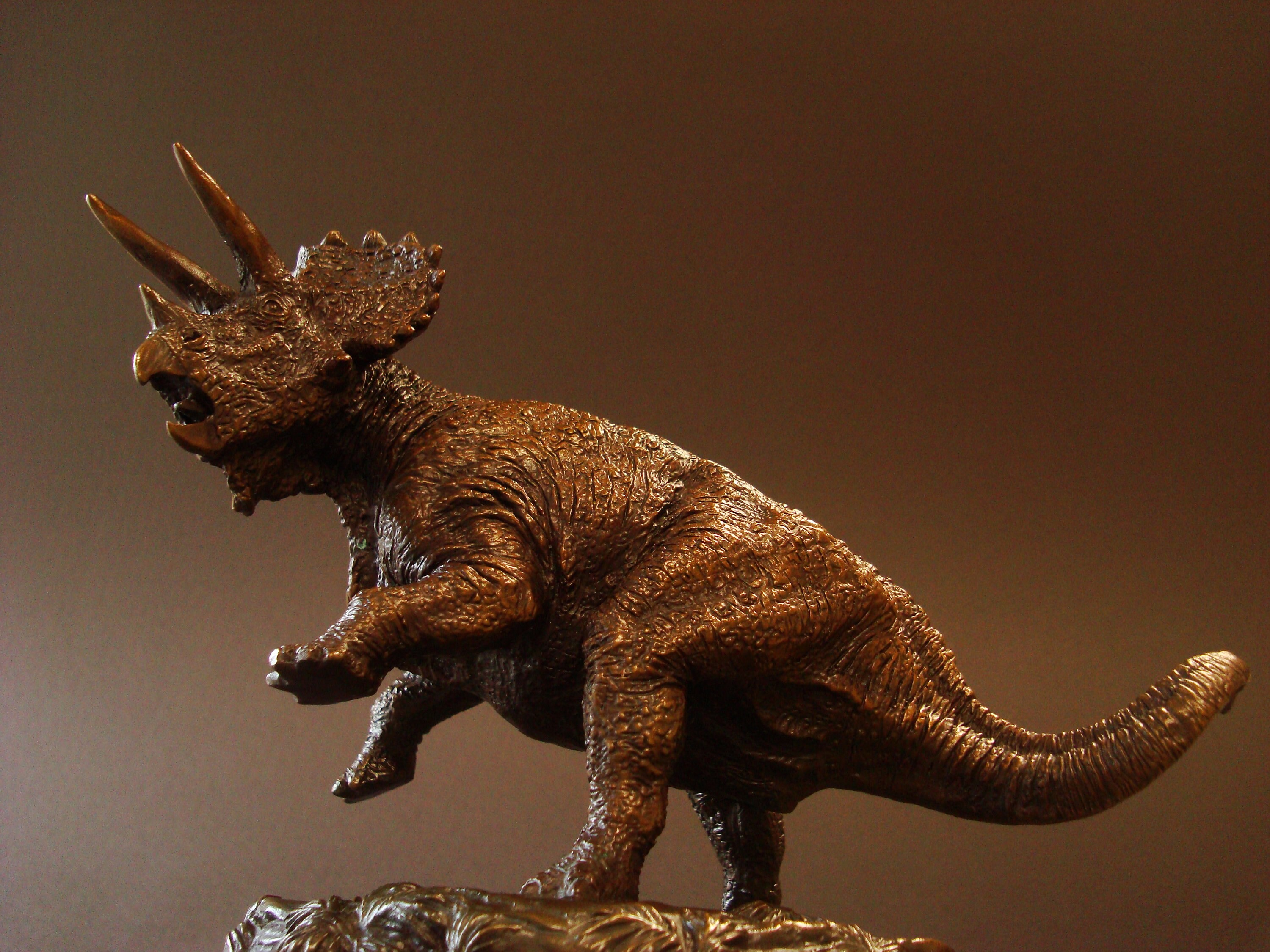 Triceratops Sculpture | Dinosaur Art | Prehistoric Animals | Natural ...