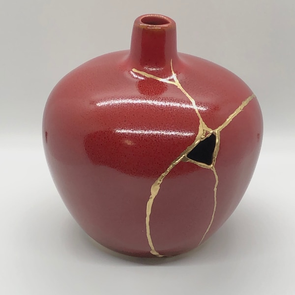 Red Kintsugi Vase - Etsy
