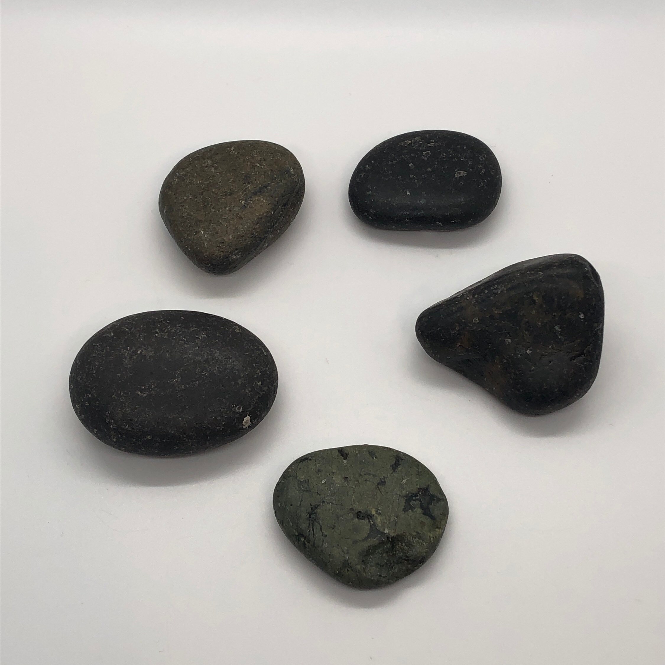 Decorative Stones - Hearts or Kintsugi | Kintsukuroi Decor Stones ...