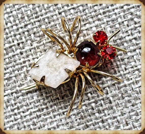 Gold color Spider Pin. Ruby Red Eyes. Made in Thaila… - Gem