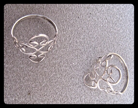 Sterling Silver lightweight ring skillfully handcraft… - Gem