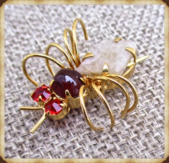 Gold color Spider Pin. Ruby Red Eyes. Made in Thaila… - Gem