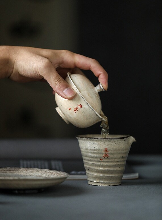 160ml Jingdezhen Fenyin粉引 Fat Body Gaiwan - Etsy
