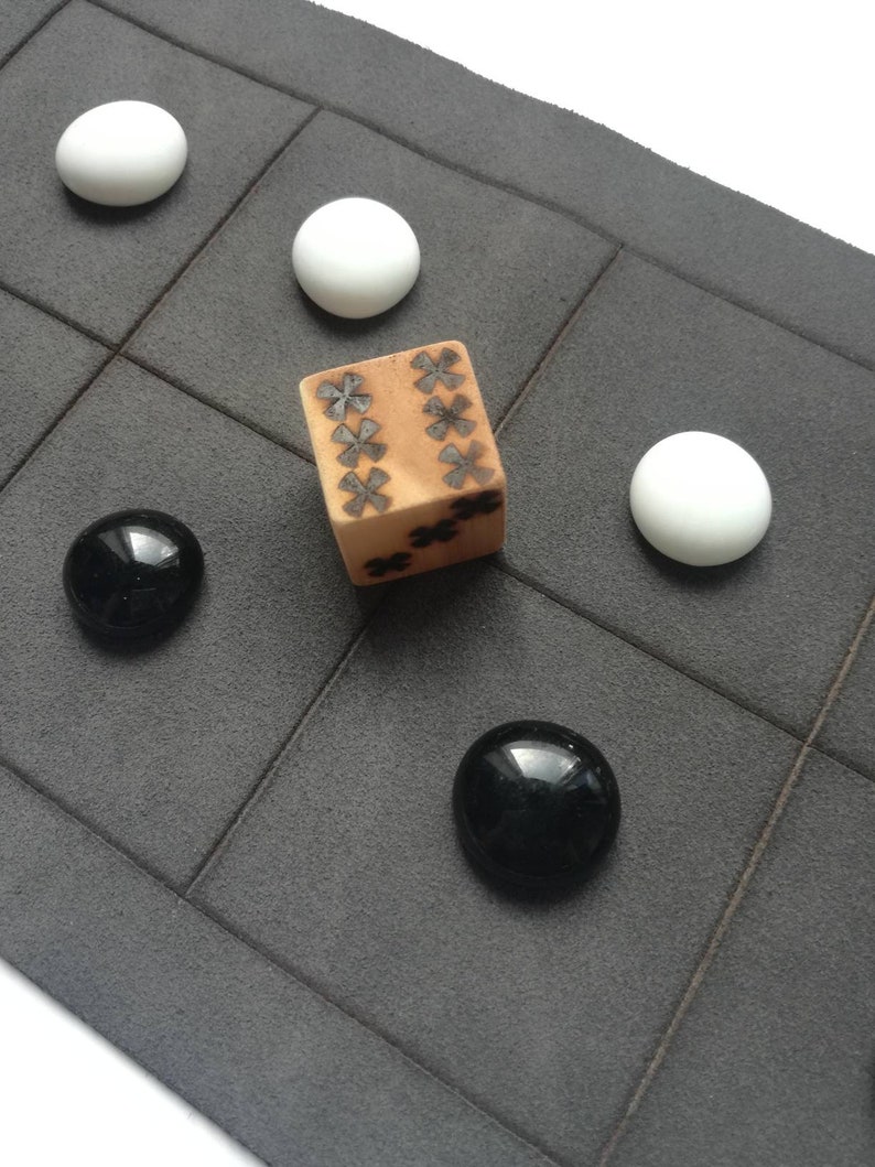 Ancient Game of Five Lines Greek / Roman Fun Leather Board - Etsy Canada