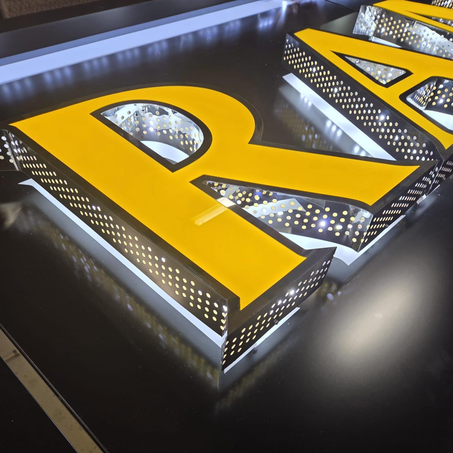 Custom LED Channel Letter Sign | 3D Metal, Illuminated Storefront Decor ...