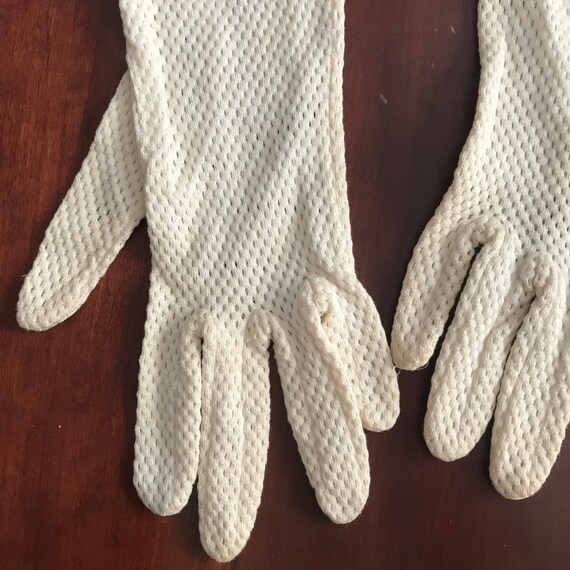 Antique Mesh Driving Gloves - White a black Formal Vi… - Gem