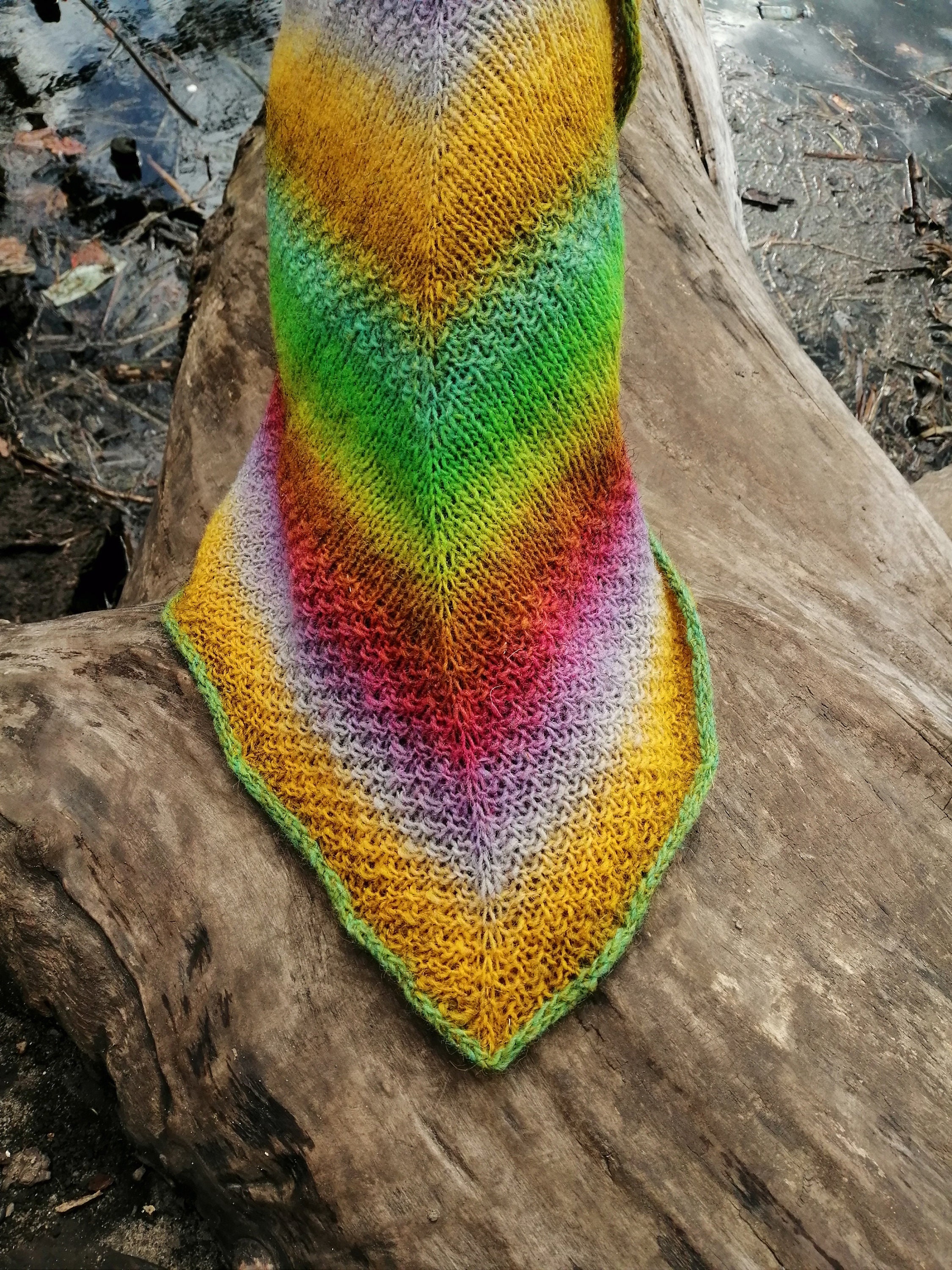 Knitted Triangle Winter Shawl, Natural Wool Wrap for Women - Etsy