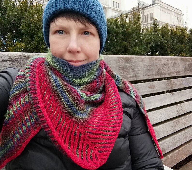 Red, Green and Blue Triangle Shawl, Knitted Woolen Scarf, Winter Shawl ...