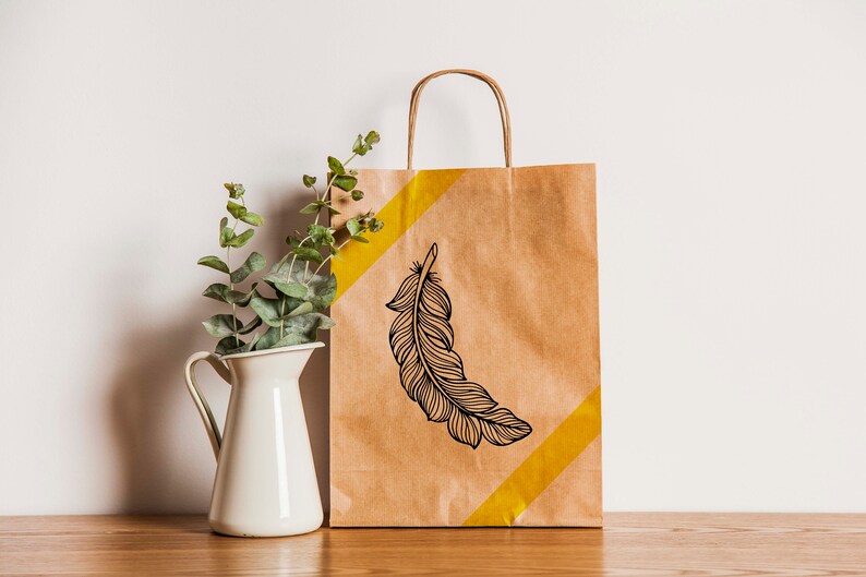 Feather SVG Cut File for Cricut and Silhouette, Vector Graphics Cutting ...