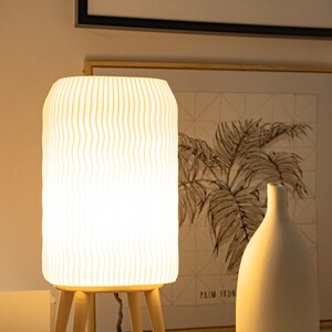 Tall Desk Lamp for Home Office, Simple Bedside Lamp, Modern LED Lamp ...