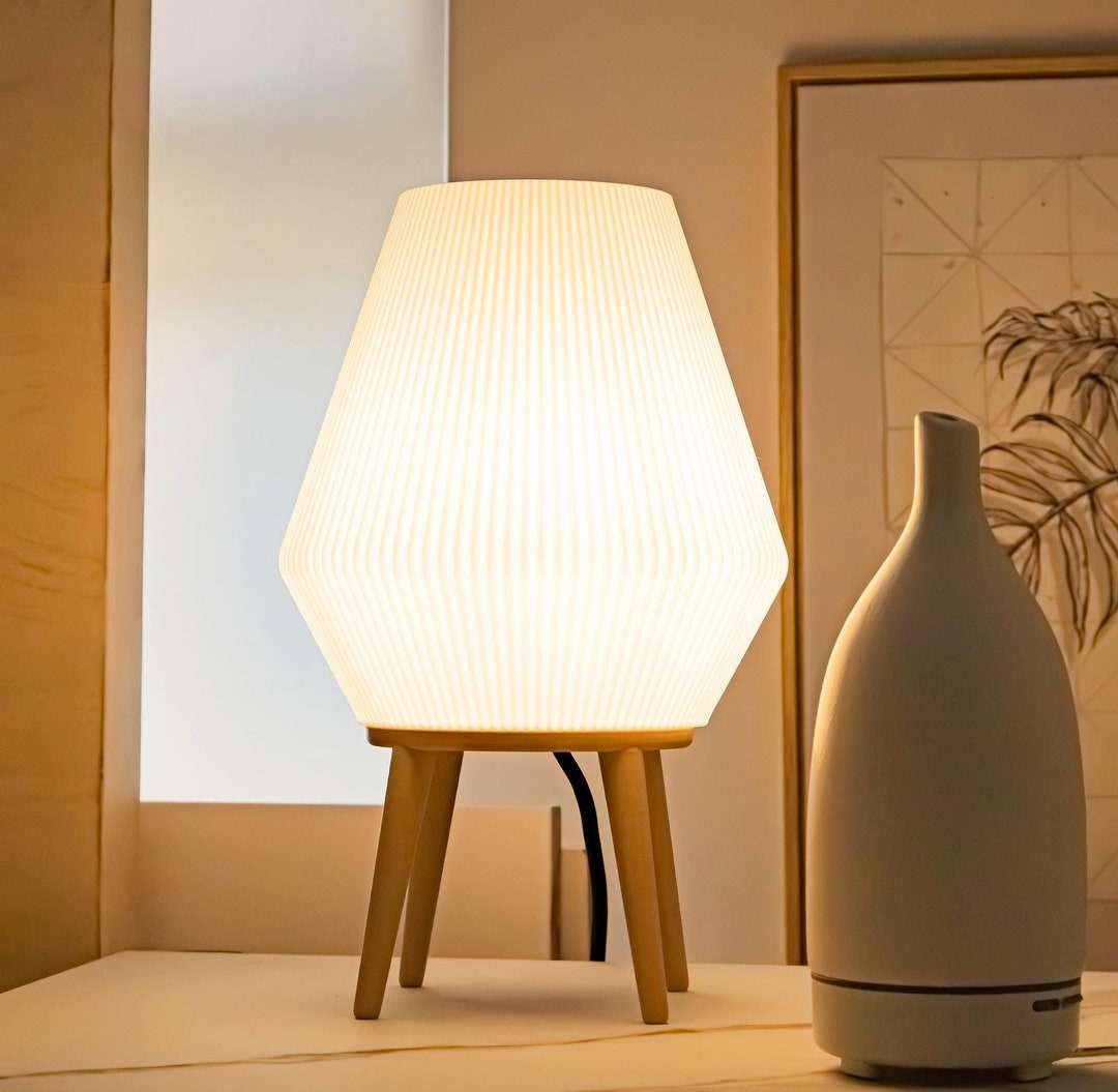 Table Lamp for Bedside Reading, Simple Bedside Lamp, Modern LED Lamp ...