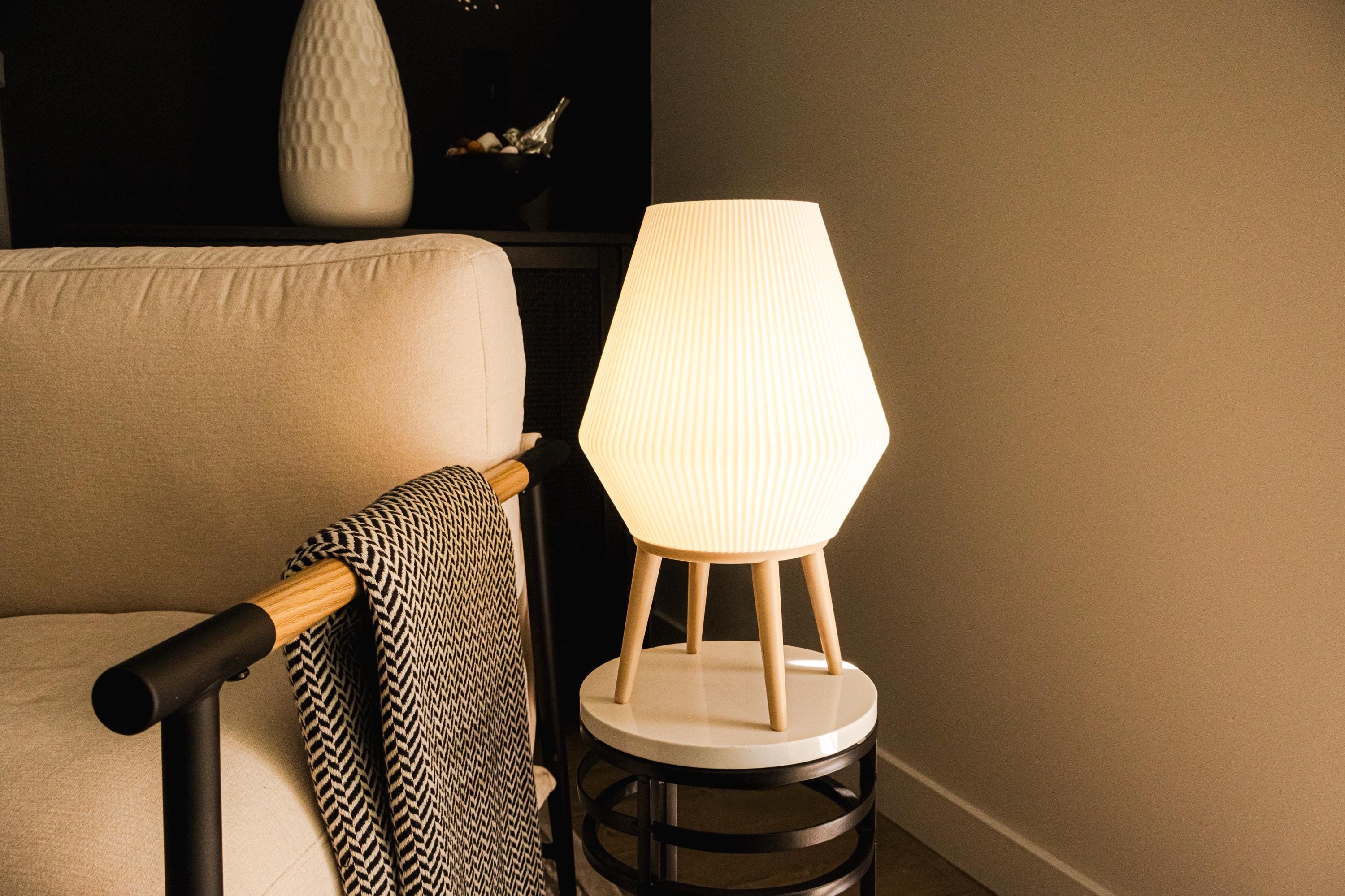 Desk Lamp for Reading, Simple Bedside Lamp, Modern LED Lamp, Cute Lamp ...