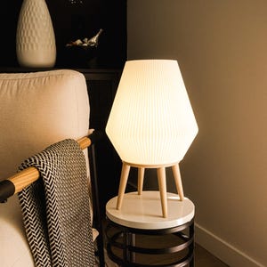 Table Lamp for Bedside Reading, Simple Bedside Lamp, Modern LED Desk ...