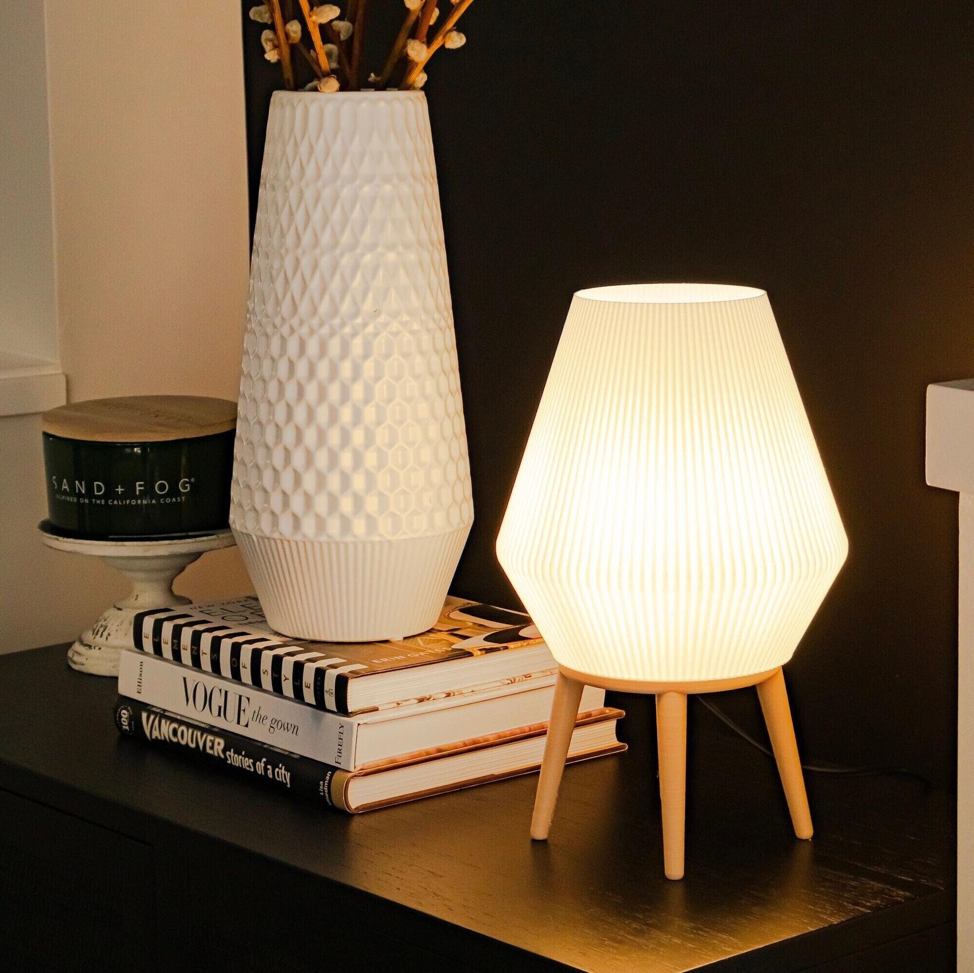Desk Lamp for Reading, Simple Bedside Lamp, Modern LED Lamp, Cute Lamp ...