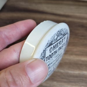 Antique Advertising Cherry Toothpaste Pot Lid, WM Sutton & Co ...