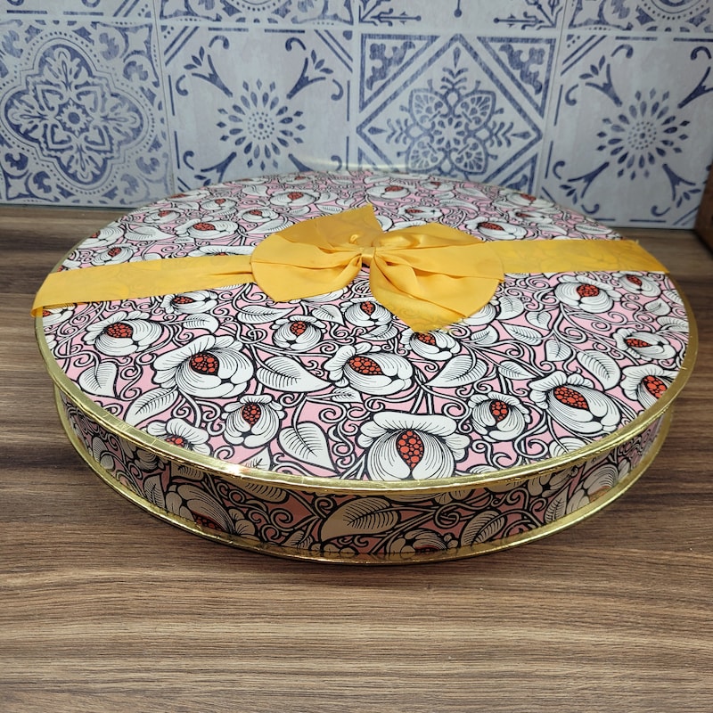 Matilda Chocolate Box - Etsy