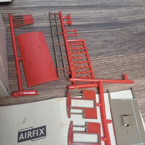 1960s Airfix OO Scale Brake Van - Vintage Plastic Model Kit - Etsy