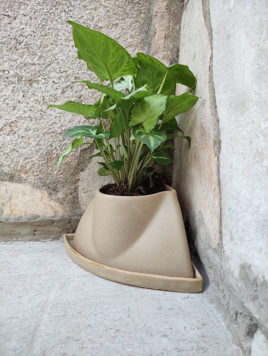 Corner Planter, Ceramic Planter, Floor Plant Pot - Etsy