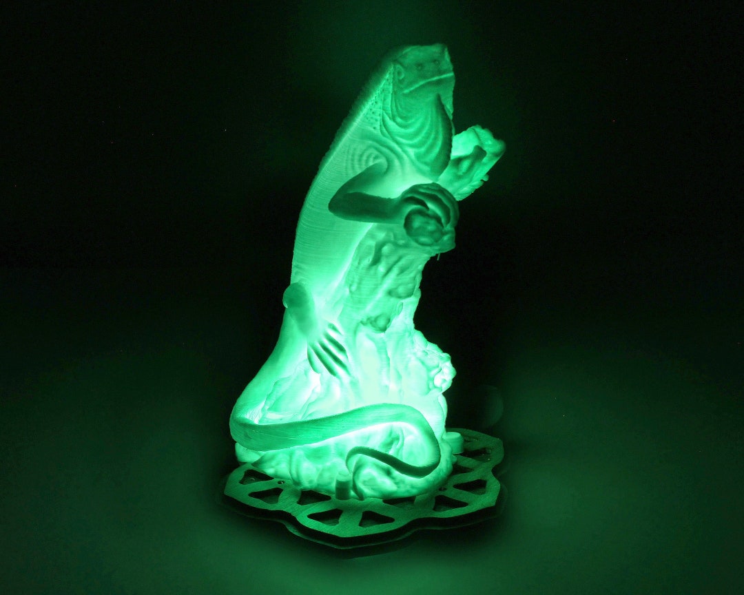 Lizard - 3D Printed Accent Lamp, Table Lamp, Novelty Lamp, LED Light ...