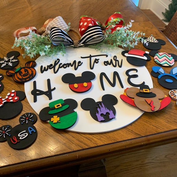 Mickey Mouse Door Hanger - Etsy