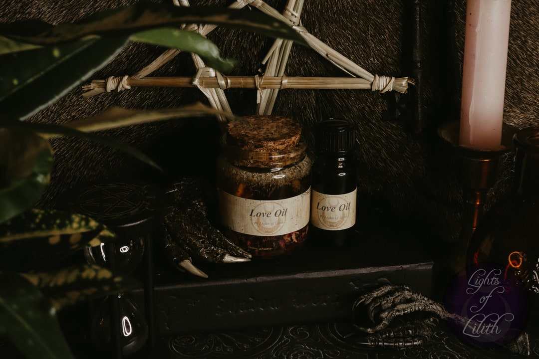 Love Oil by Lights of Lilith Spiritual/ritual Oil, Voodoo, Hoodoo ...