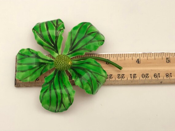 Original By Robert Large Green Pentamerous Flower wit… - Gem