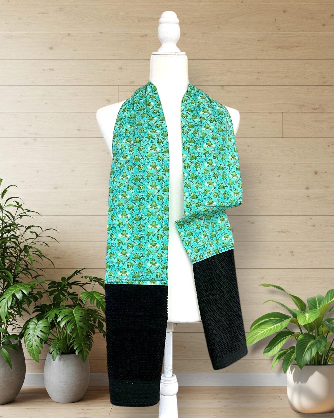 Whimsical Frogs on Teal Kitchen Boa. Stylish Hand Towel. Dish or Tea ...