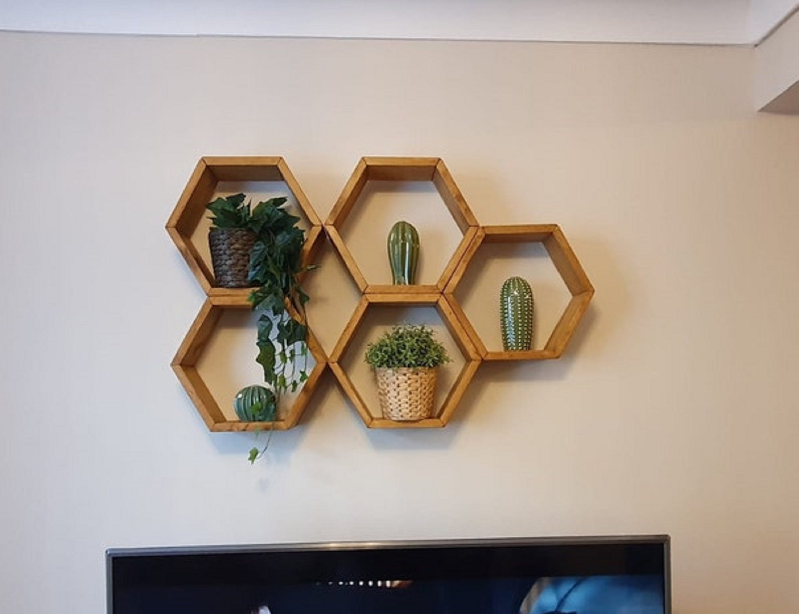 Janus (medium) - Floating Honeycomb Hexagonal Geometric Shelves - Etsy UK