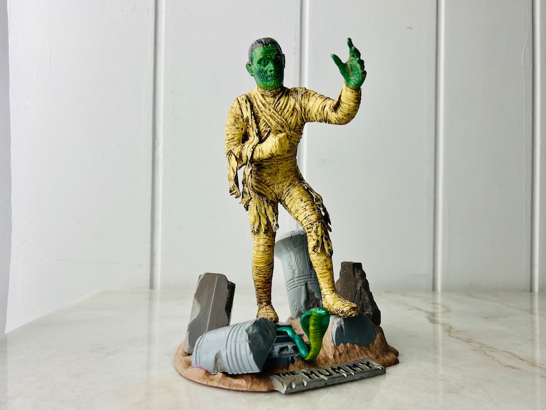 Vintage the Mummy Figurine, 10 1991 Monogram Model Based on Classic ...