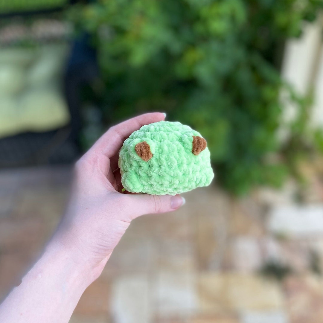 Chonky Frog Plushie - Etsy