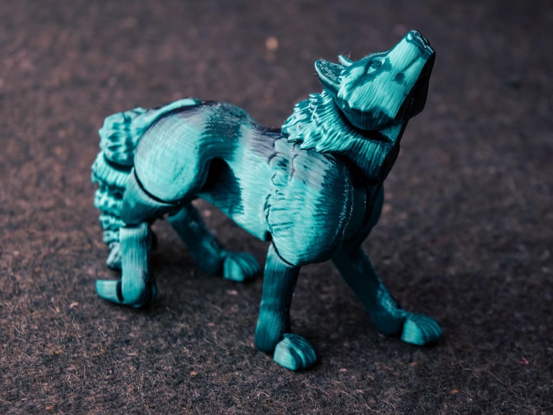 Articulated Wolf 3D Printed Fidget Toy, Movable Animal Figurine ...