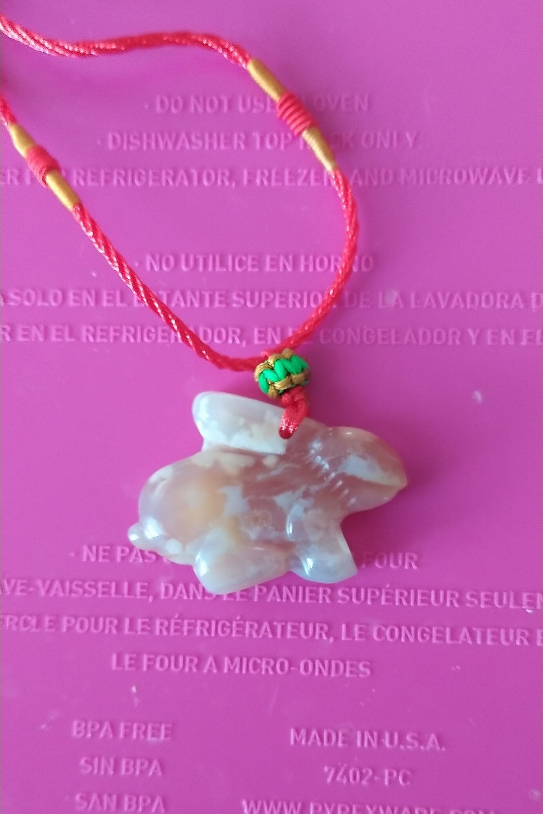 2023 zodiac Rabbit Agate pendant. Original color and high - Etsy.de