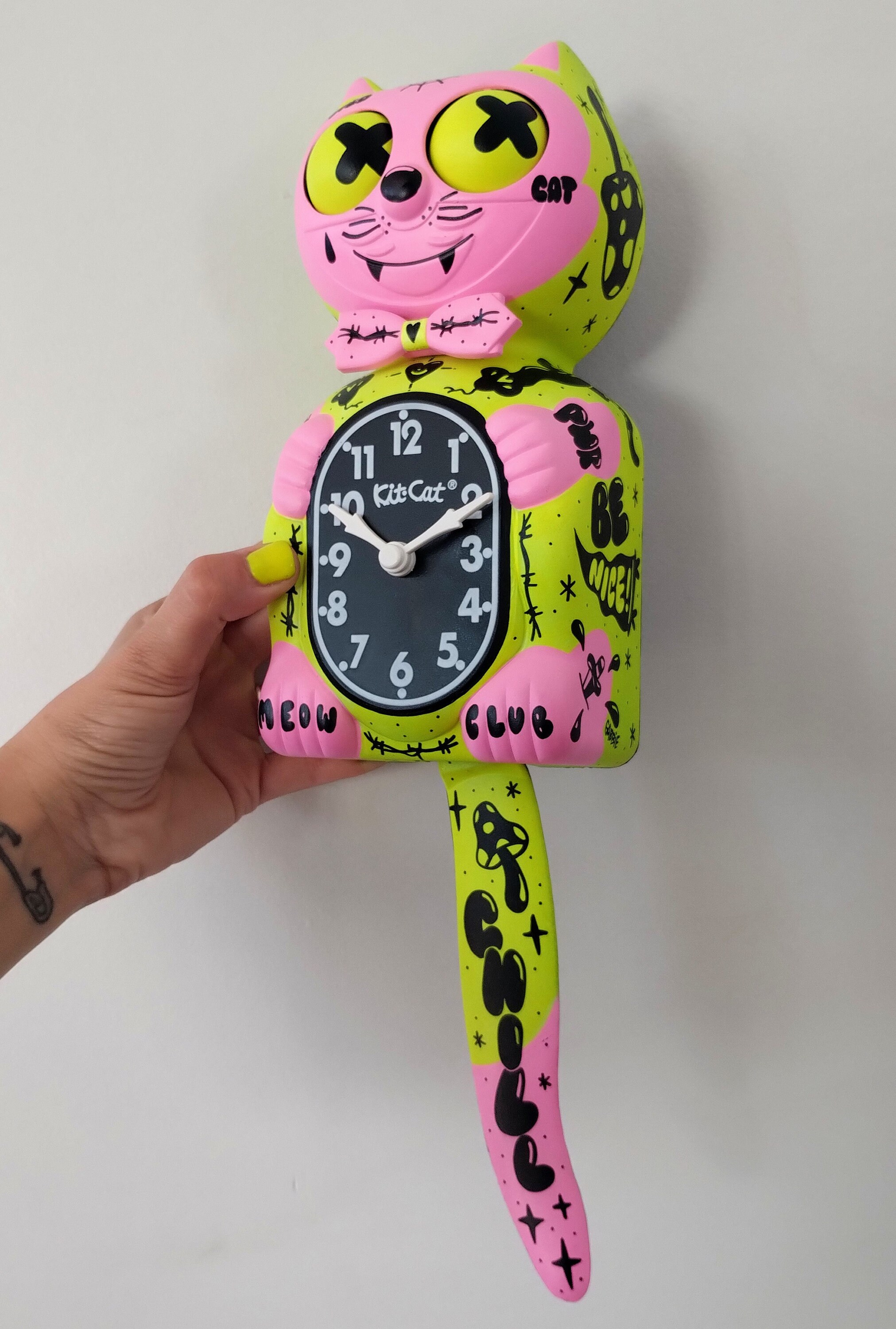 Neon Pop Kit-cat Klock© Custom Clock - Fluorescent Colors Hype Tattoos ...
