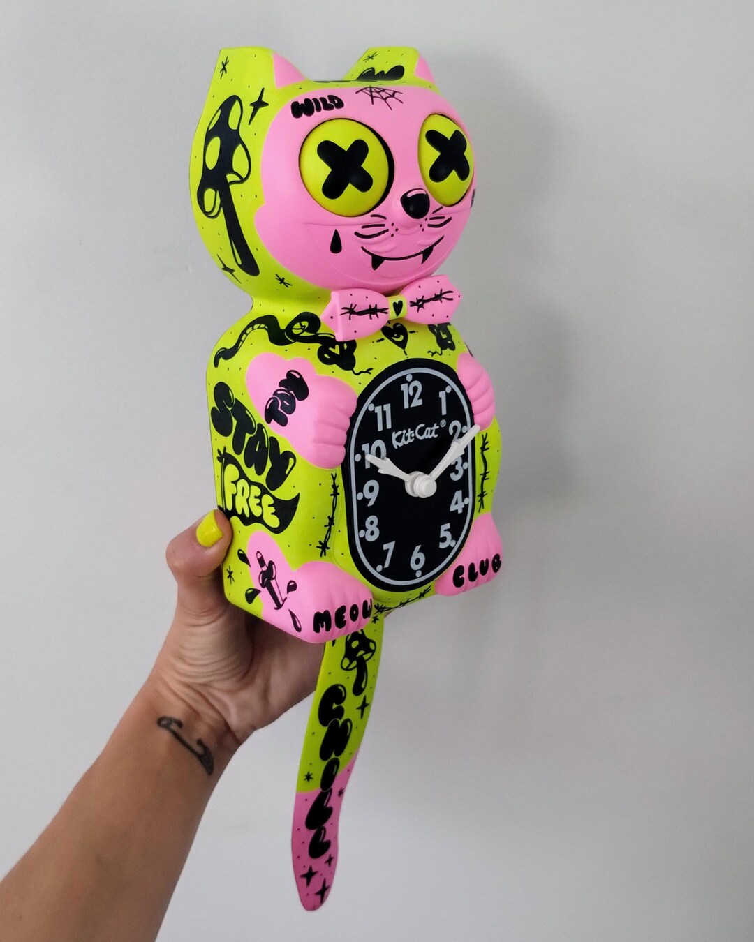 Neon Pop Kit-cat Klock© Custom Clock Fluorescent Colors Hype Tattoos ...