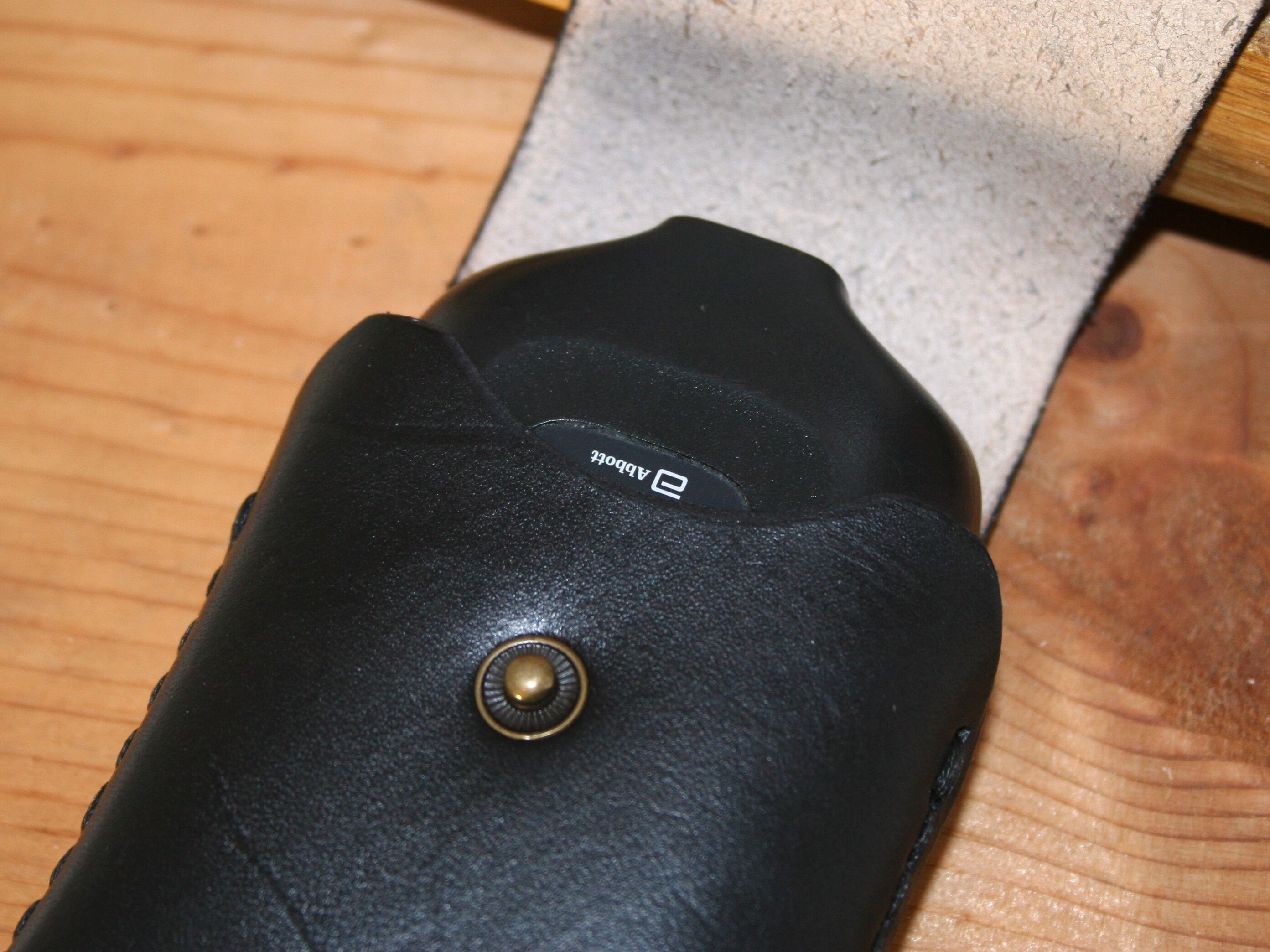 Freestyle Libre 2 Holster / Pouch With Strong Metal Belt Clip. Leather ...