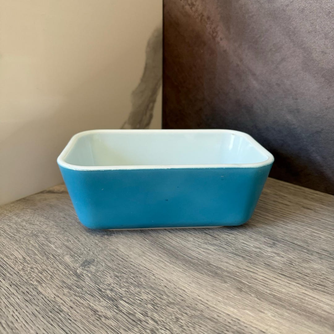 Pyrex Refrigerator Dish - Robin's Egg Blue Storage - Great Color, Lots ...