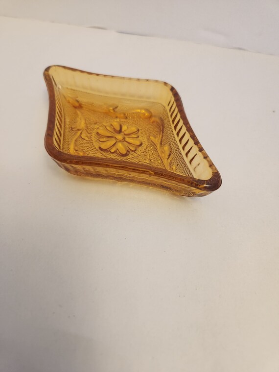 Tiara Bridge Amber Sandwich Collection - Gem
