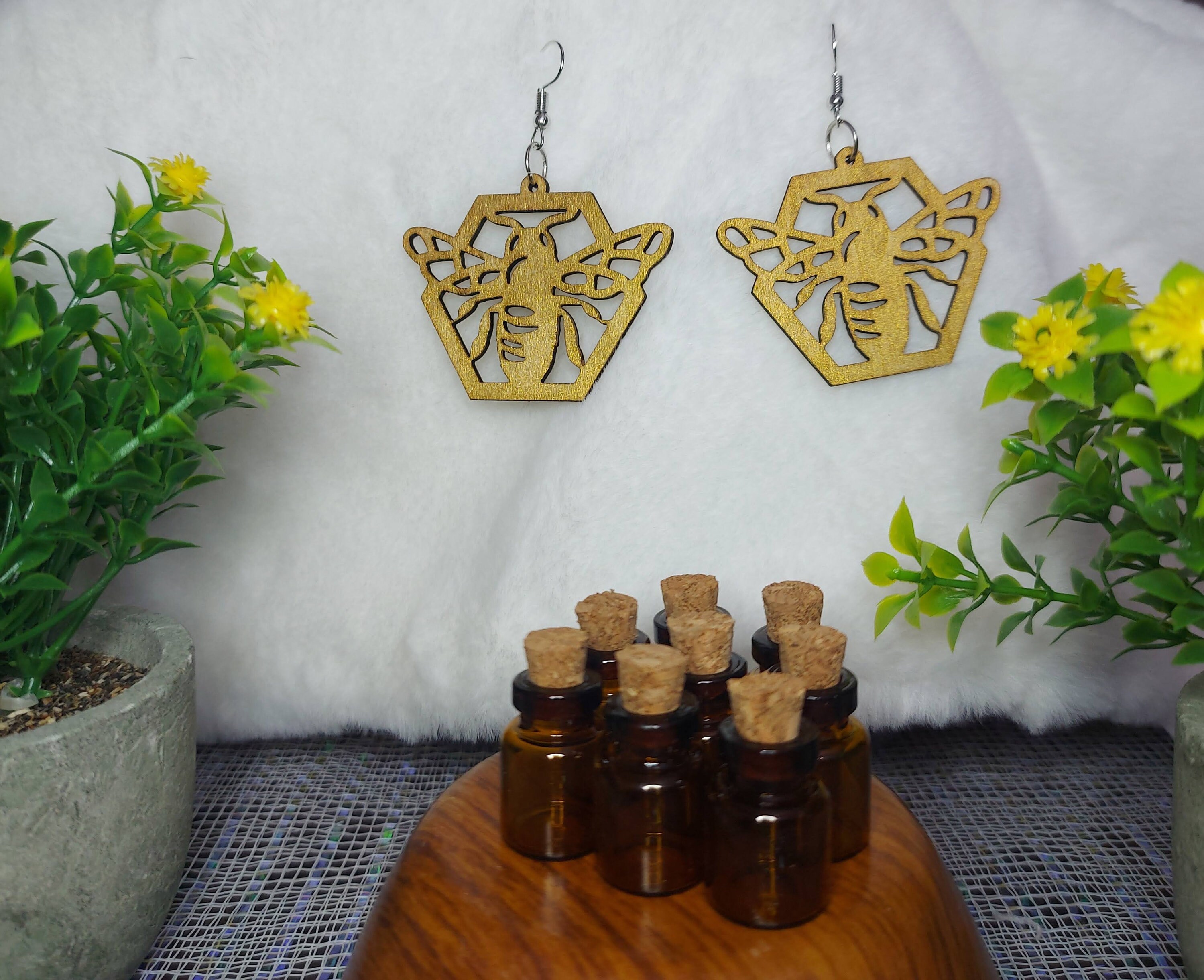 Bee Earring SVG File for Glowforge or Laser Cutter, Insect Earrings ...