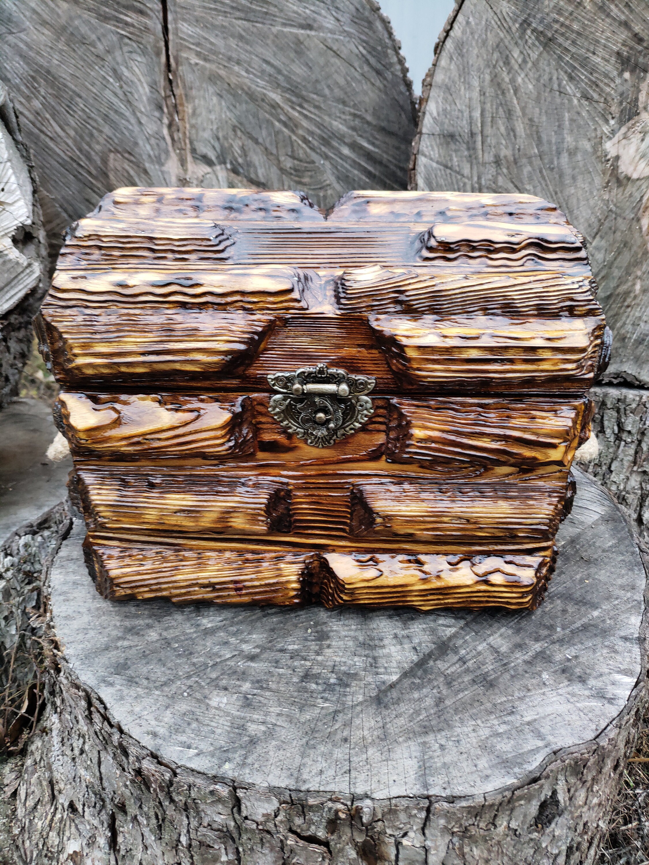 Home & Living Handcrafted wood box Rustic Chest with Lock Large ...