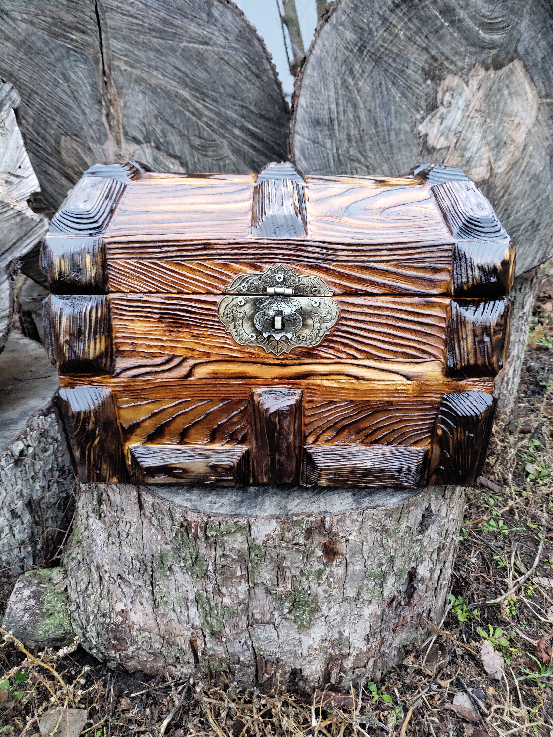 Home & Living Handcrafted wood box Rustic Chest with Lock Large ...