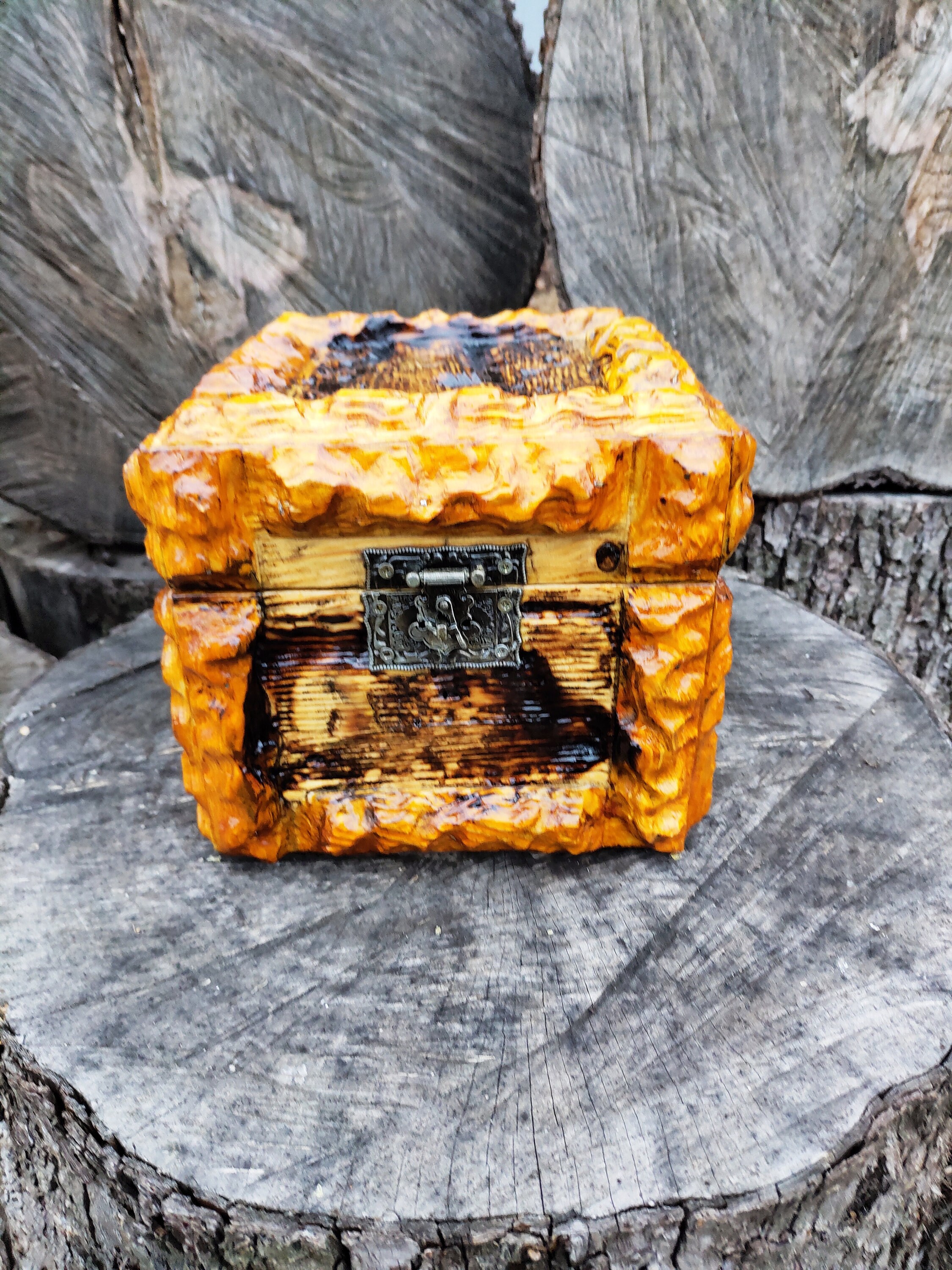 Home & Living Handcrafted wood box Rustic Chest with Lock Large ...